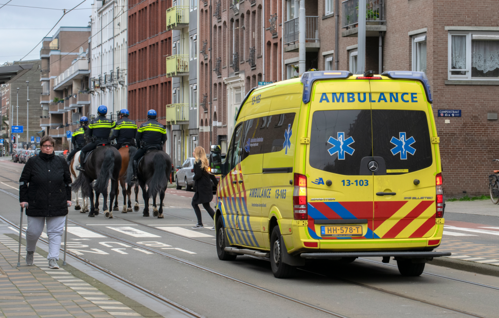 Tienduizend verdachten van geweld tegen agenten, boa's en ...